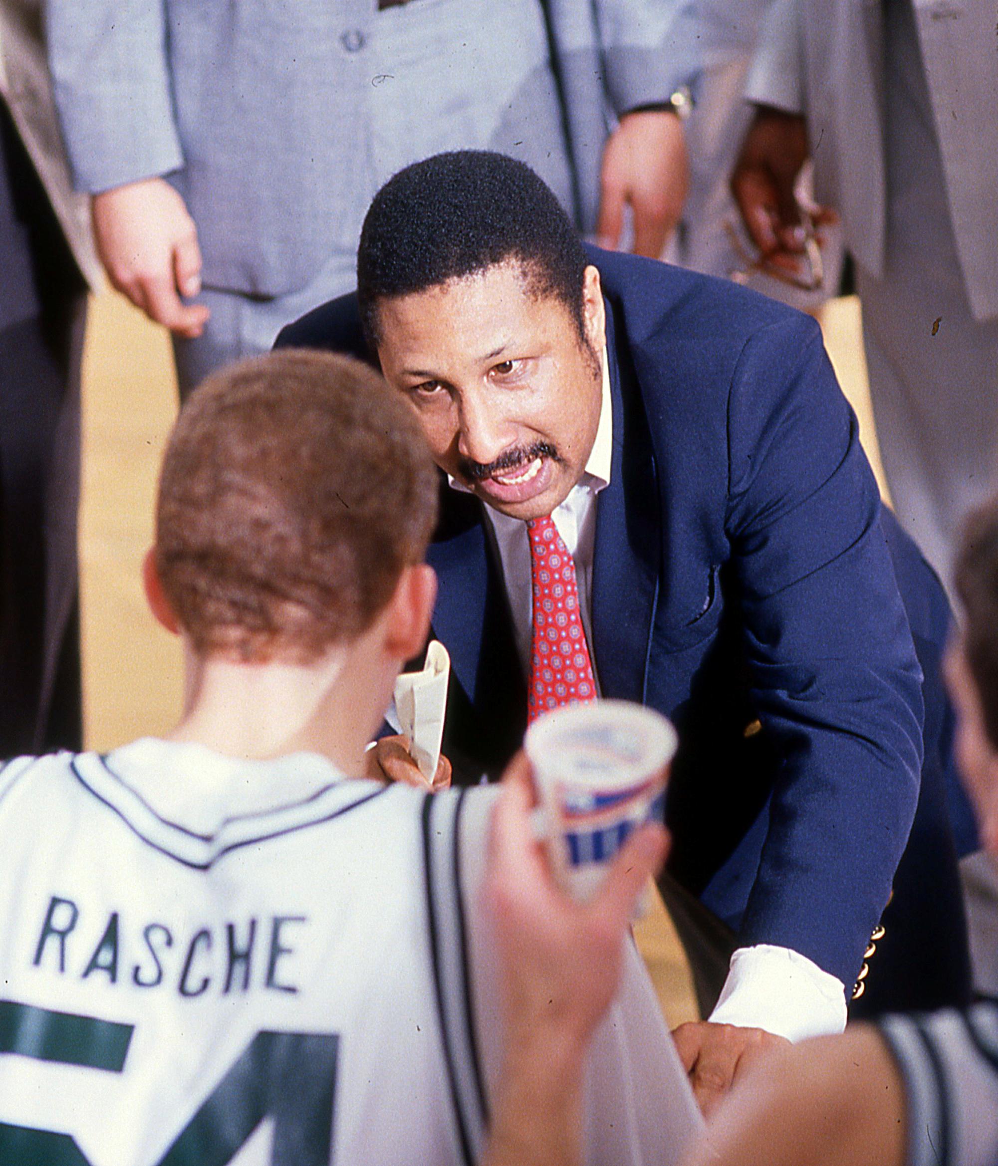 Inductees Archive – Page 32 of 43 – Louisiana Sports Hall of Fame